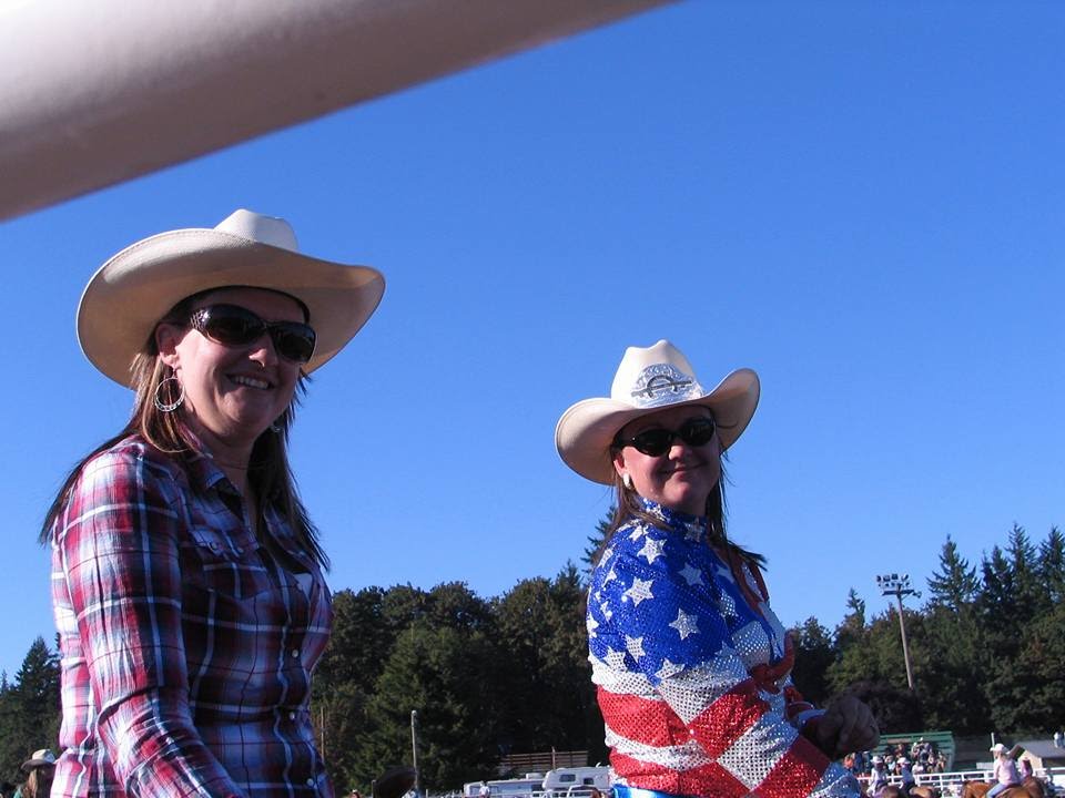Columbia County Rodeo Royalty Grand Entry 2015 - YouTube