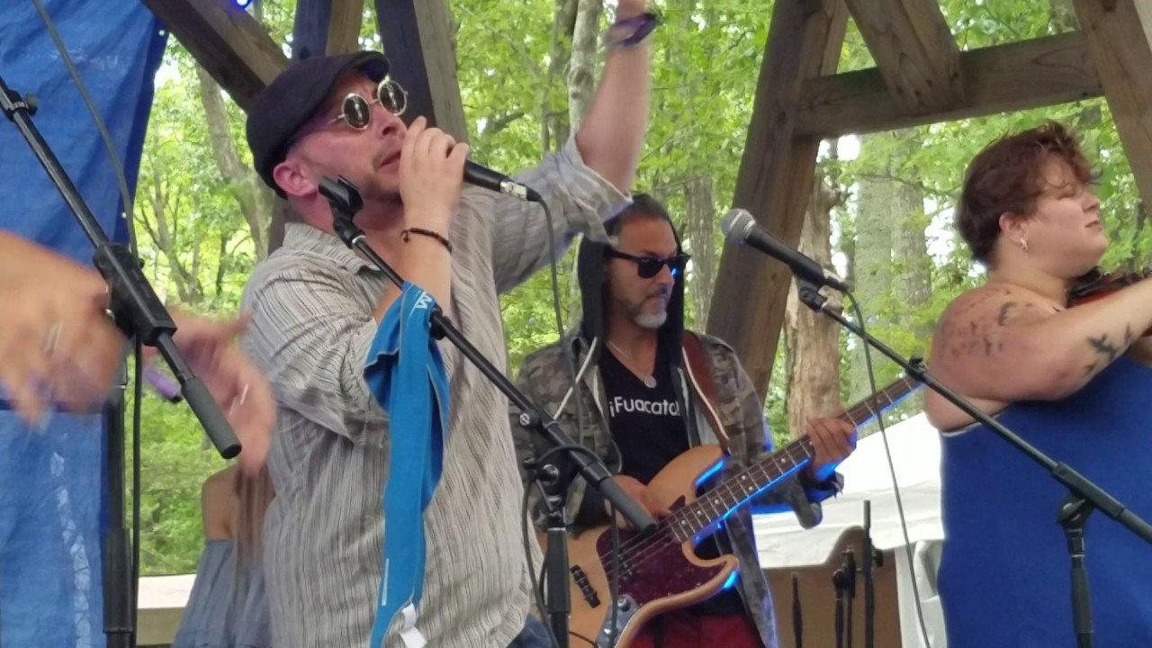 Dave Eggar feat Holler Jake at Floyd Fest 2017 - YouTube