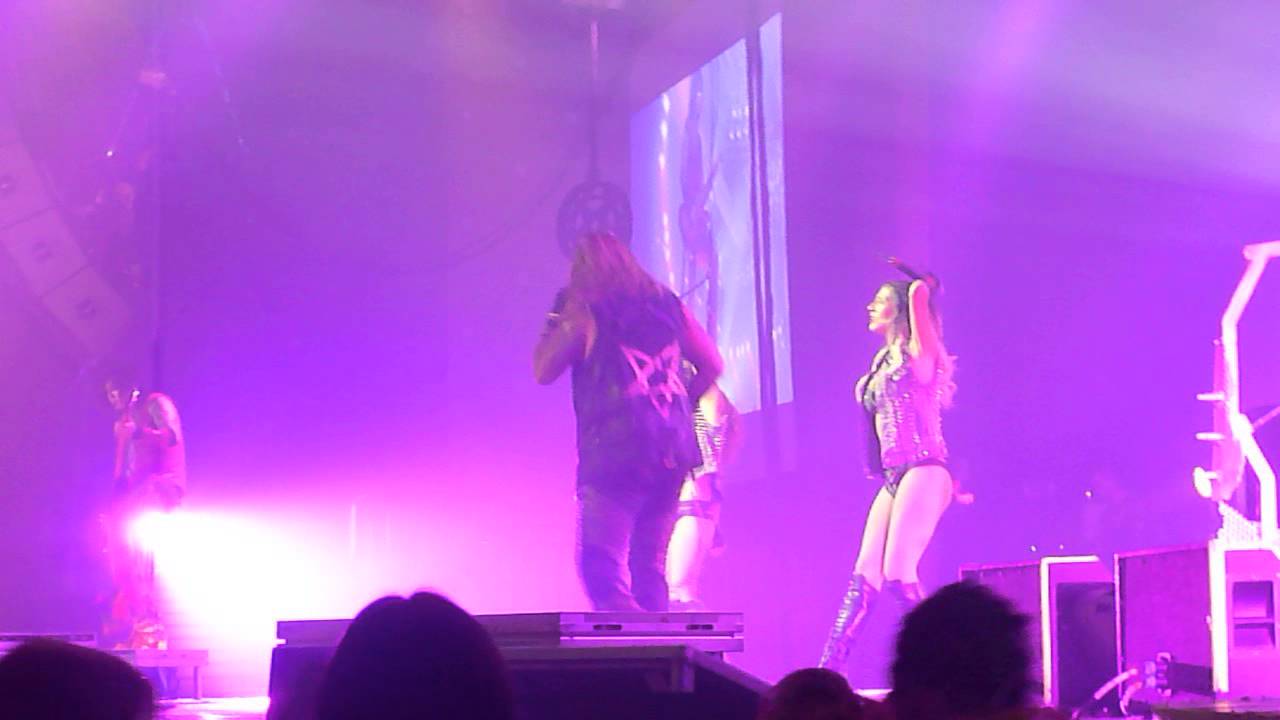 MOTLEY CRUE (LIVE) GIRLS GIRLS GIRLS from the BORGATA in Atlantic City ...