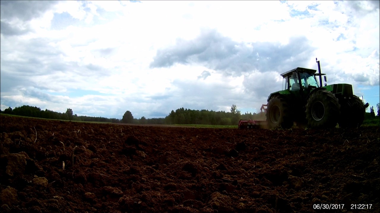 Field discing | Deutz-Fahr Agrostar 6.81 & Unia Ares TL - YouTube