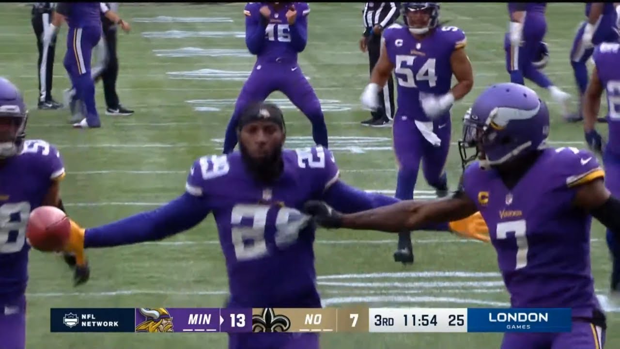 Kris Boyd Big Hit on Deonte Harris - YouTube