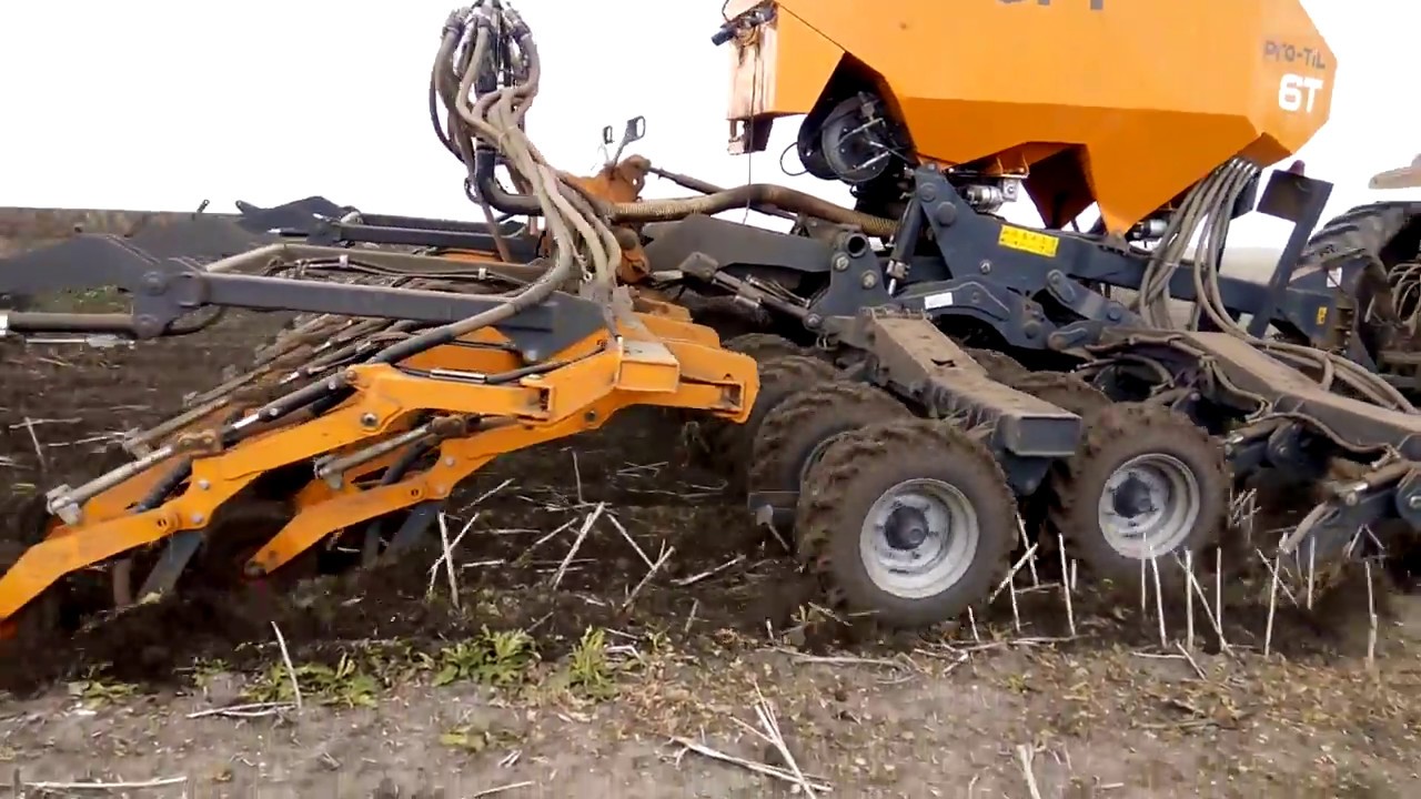 CAT 865 & Mzuri Pro-Til 6. - YouTube
