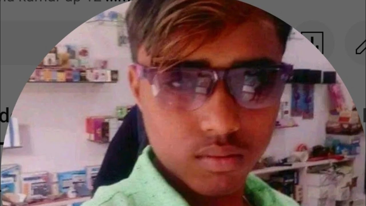 Aashu kumar up12 is live hello guys Swagat hai aapka meri life mein ...