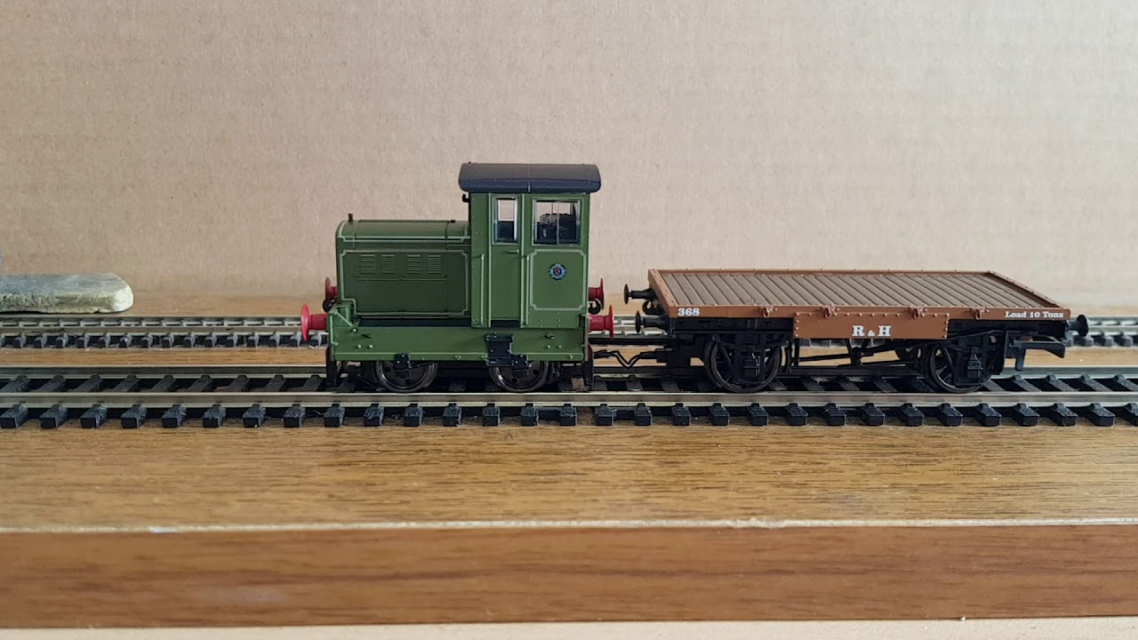 Hornby Ruston 48DS with Digitrains sound on Zimo MX648. - YouTube