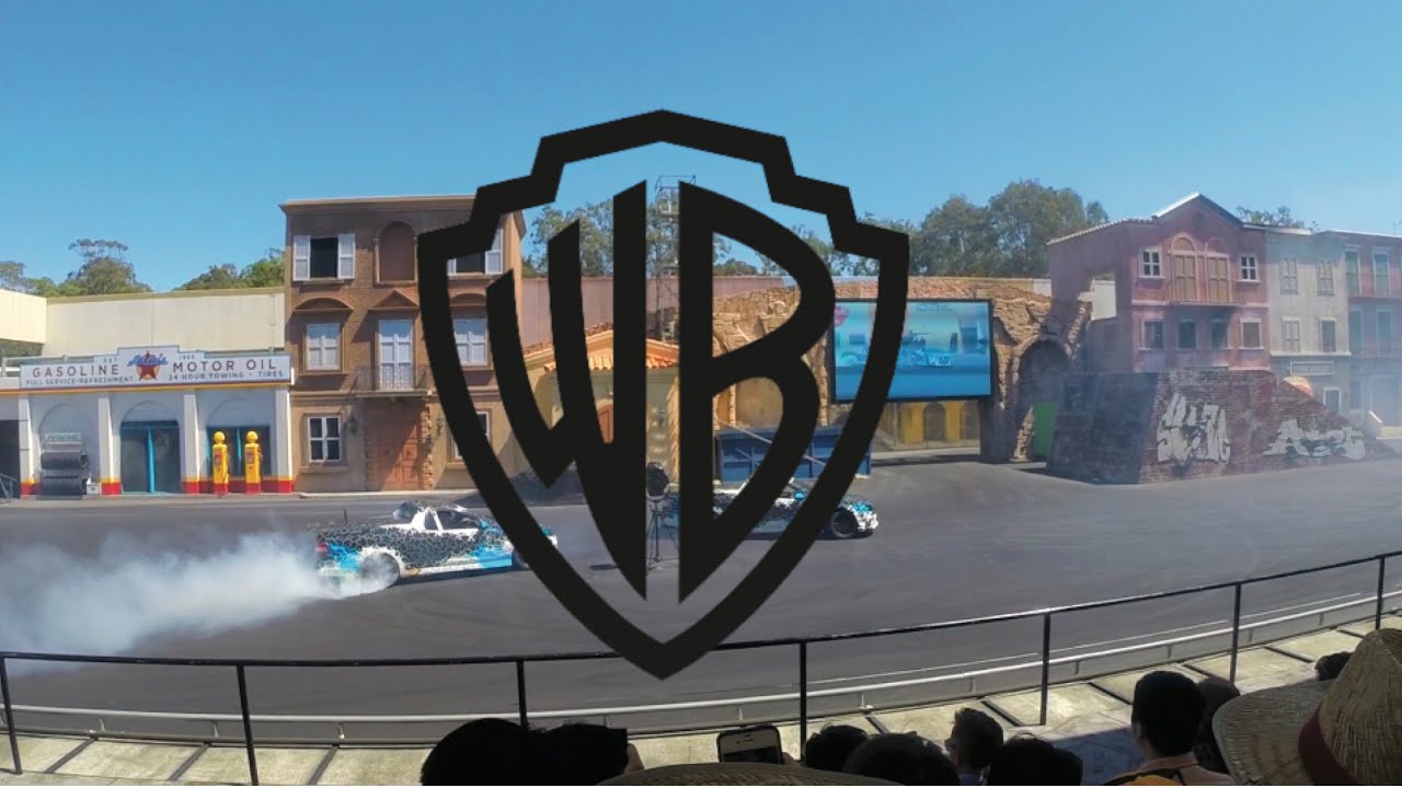Warner Bros. Movie World | Hollywood Stunt Driver 2 - YouTube