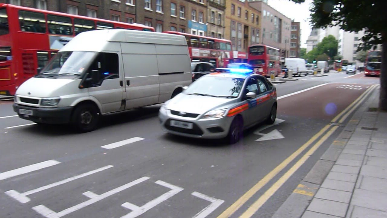 Ford Focus Police Car Metropolitan Police - YouTube