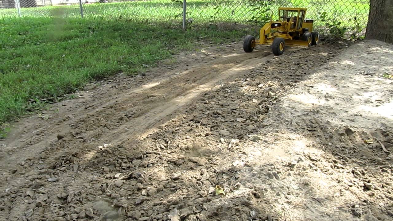 Cat 140H RC Grader - YouTube