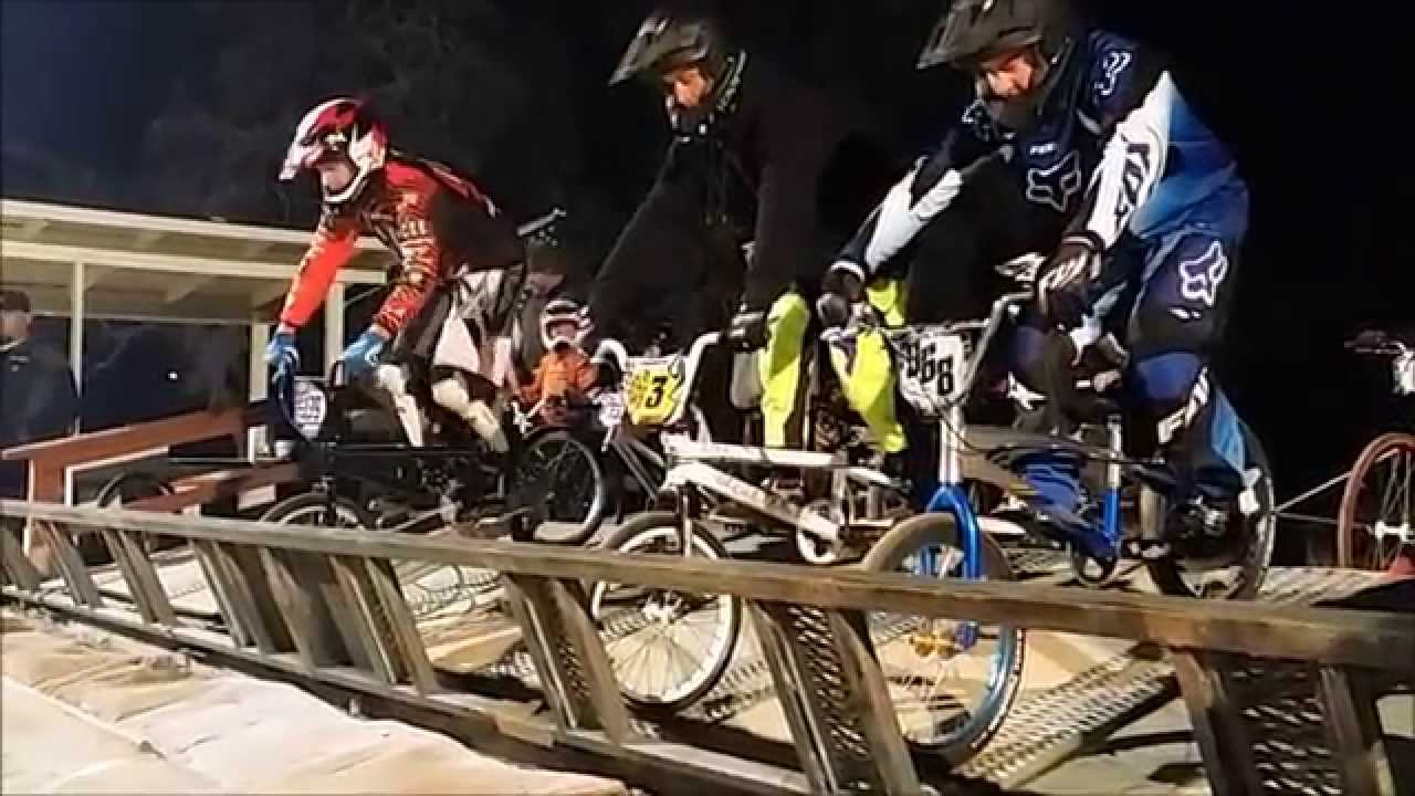 Saturday night at the races Oak Creek BMX - YouTube