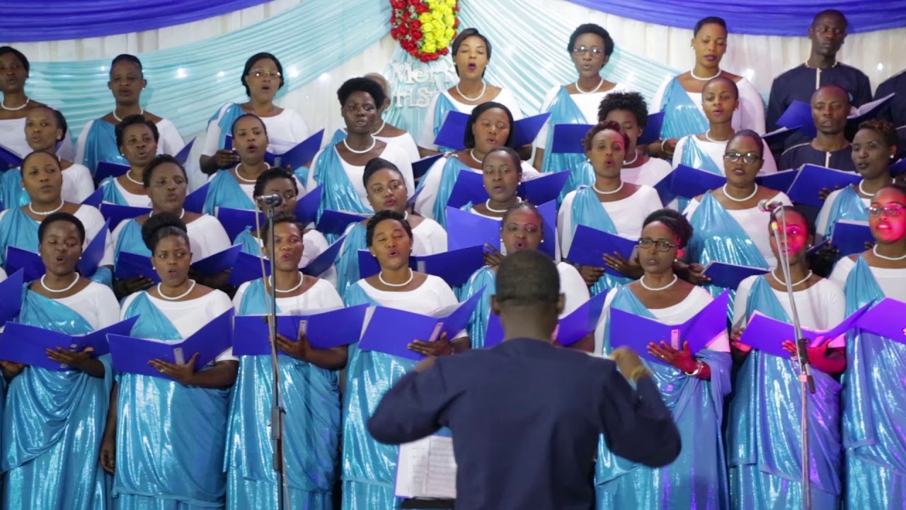UMWANA YATUVUKIYE BY CHORALE MARIE REINE - YouTube