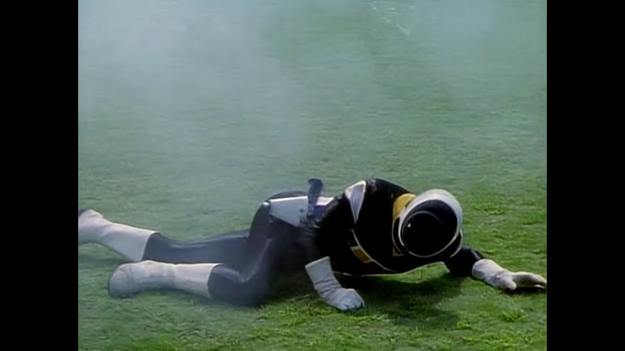 絶叫敗北。背が高く筋肉質なブラックレンジャー。電磁戦隊メガレンジャーscream,defeat. tall muscular black ...