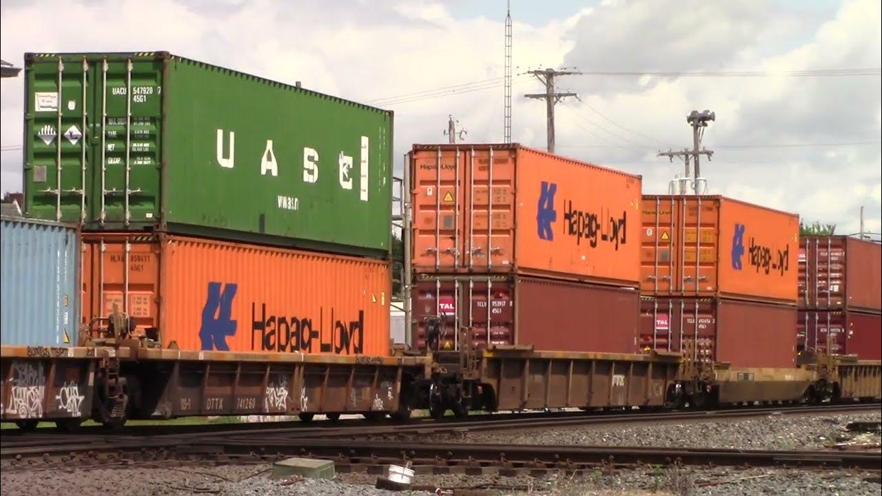 7/21/23 Deshler, OH; CP 9358 leads I165 w/ UP Power! - YouTube