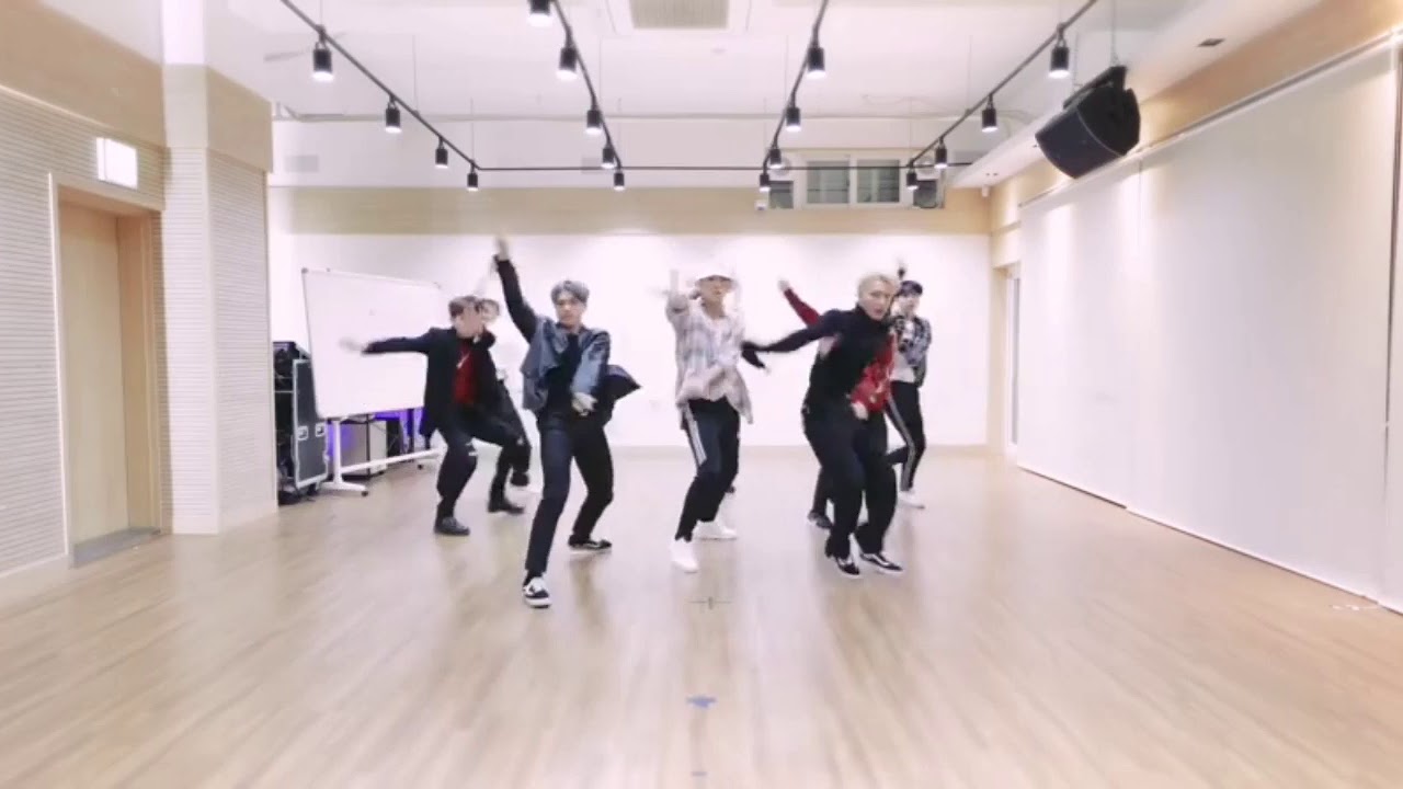 ateez hitting the woah - YouTube