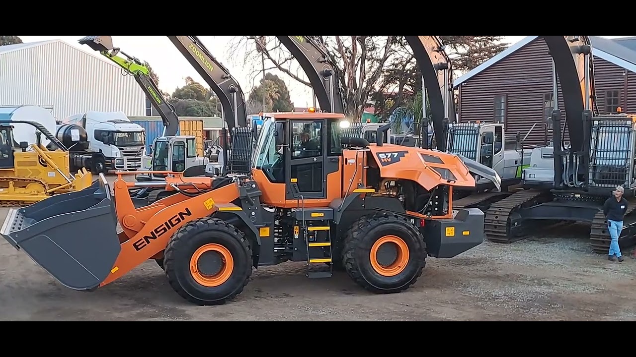 Benetrax YX677 Ensign Wheel Loader - YouTube