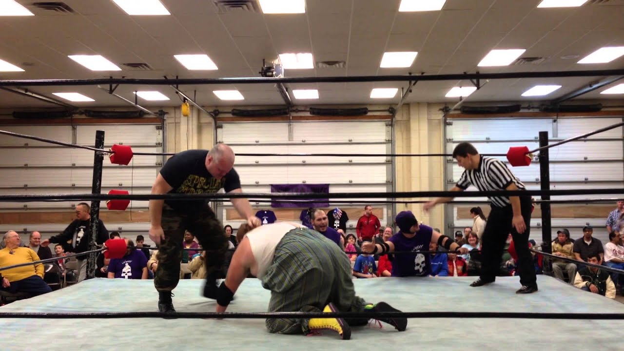 Scabs the Clown vs Warhead - YouTube