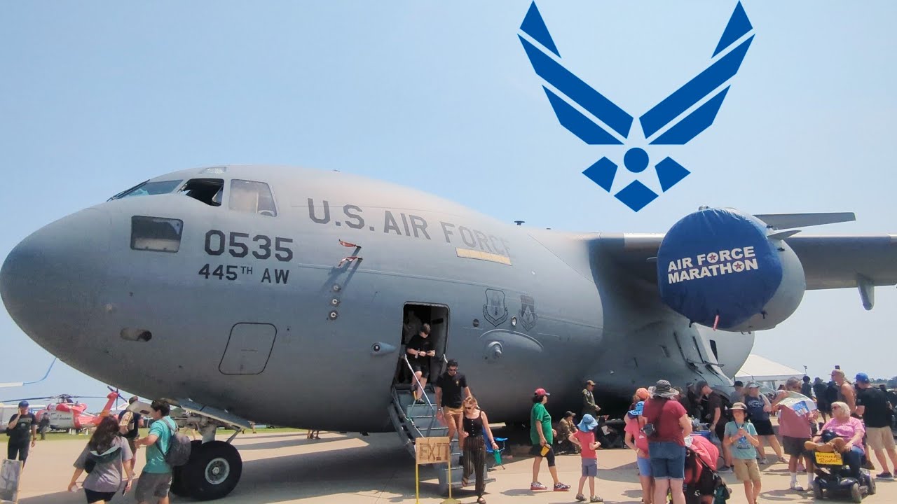 Inside America's Best Transporter | C-17 - YouTube