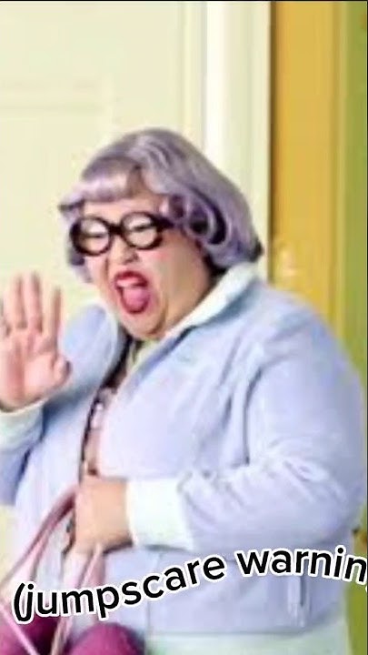 Mrs kwan edit 😎#funnt#catinthehat#mrskwan#roadto500subs#edit - YouTube