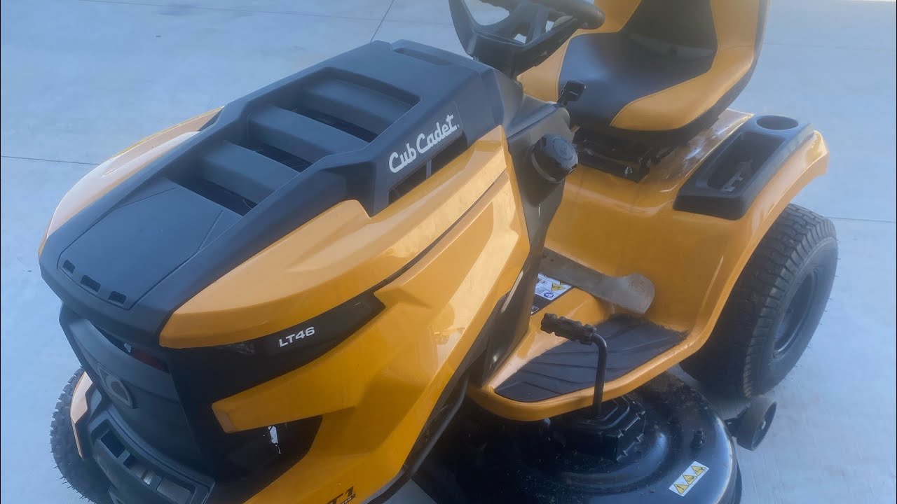 Cub Cadet LT46 New Blade - YouTube