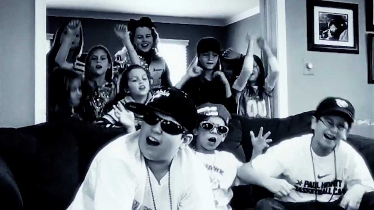 Hanukkah 2012 Fight For Your Right to Dreidel _ Top Hanukkah Song 2012 ...