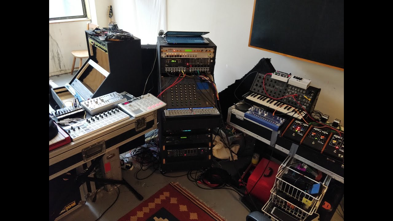 Magic Gardens (live jam) - YouTube