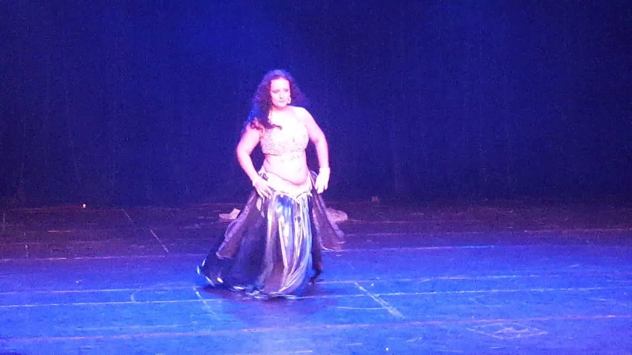 Solo de Layla Farah - El Nasseem - YouTube