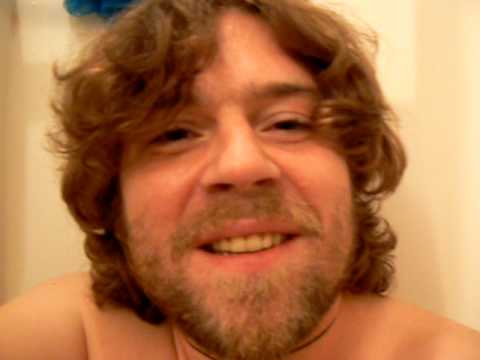 Clint's TIsty Tosty Bath Bomb from LUSH Demonstration - YouTube