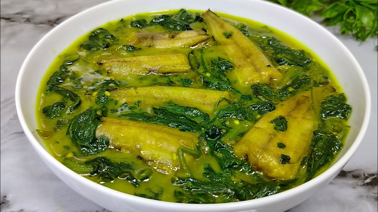 শিং মাছ দিয়ে পালং শাক ঝোল রেসিপি | পালং শাকের রেসিপি | Shing mach Jhol ...