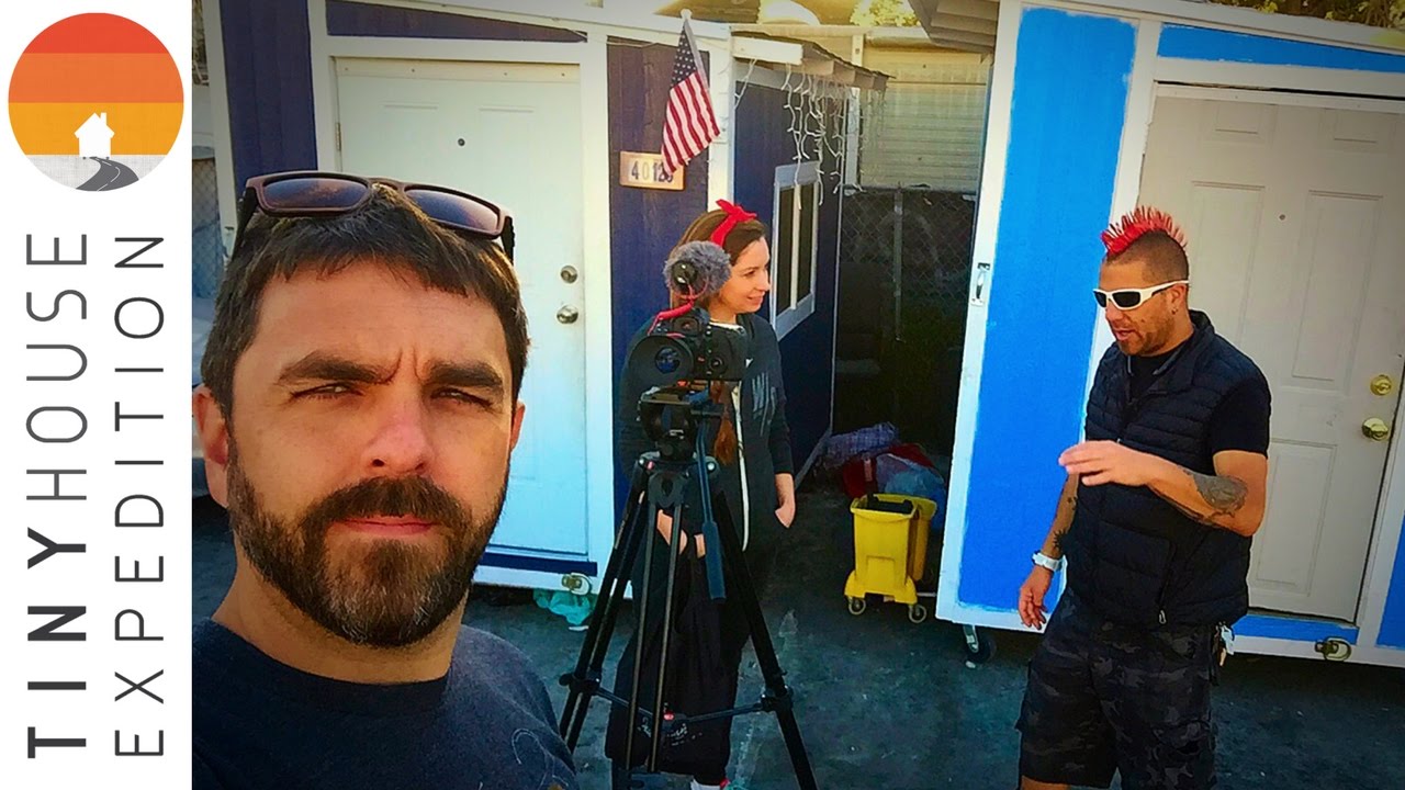 LIVE: Elvis Summers the Guerrilla Housing Badass - YouTube