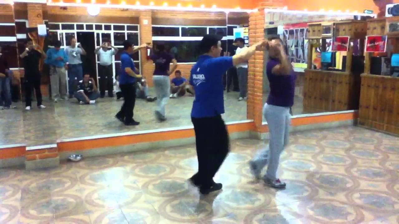 Pasos de Salsa; Mariposa, Martillo y Copa cavana !!! - YouTube