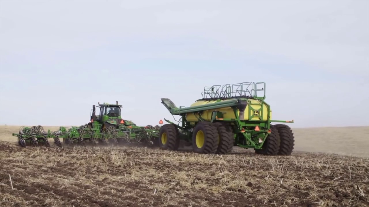 A closer look at John Deere’s massive C850 Air Cart - YouTube