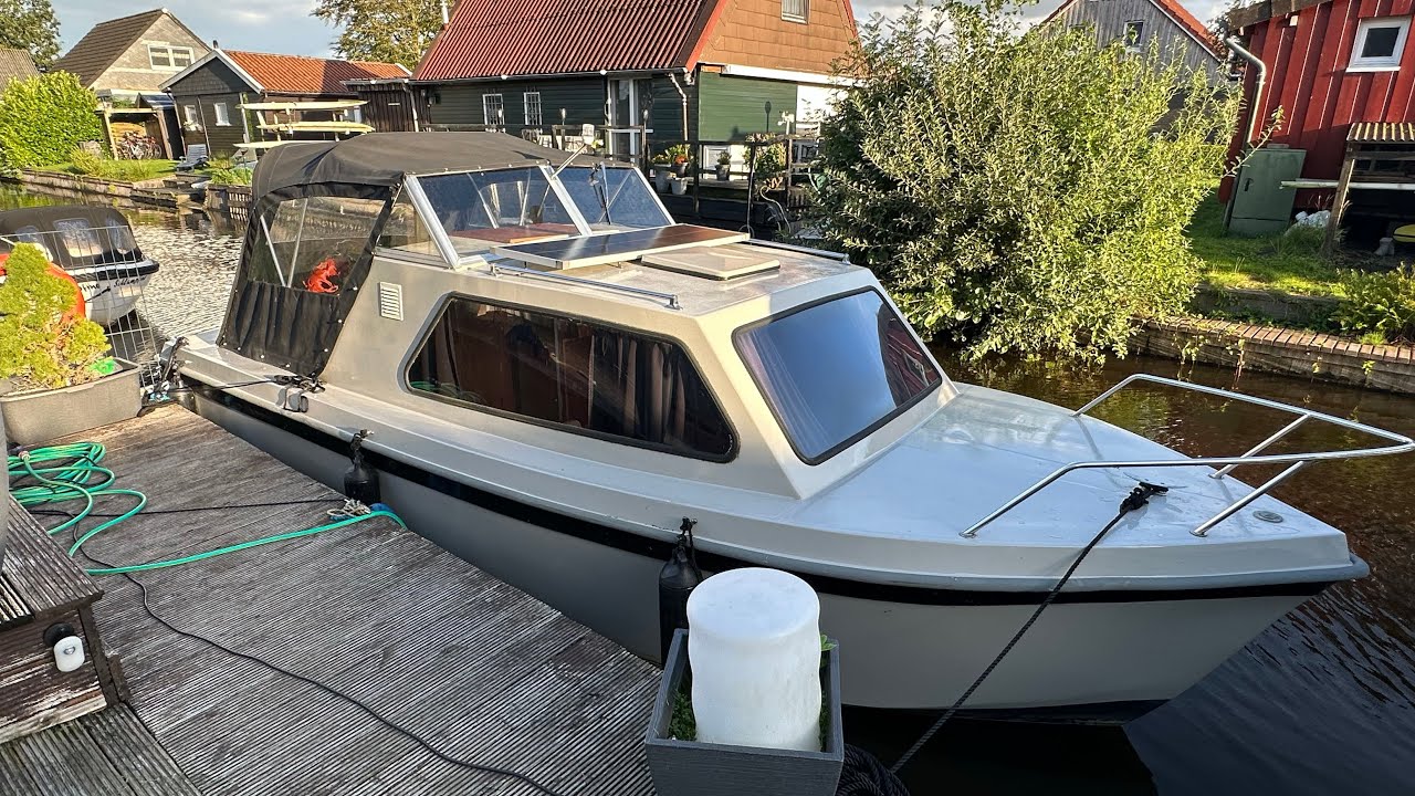 Kajütboot mit top Ausstattung +Heizung 15 Ps Außenborder ...