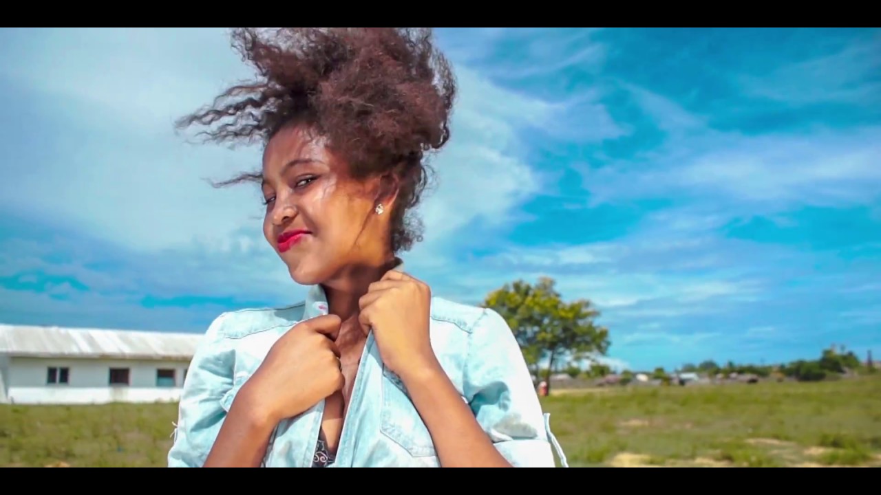 RAH FELY - Akoho Lahy Ngoma [Nouveauté Clip Gasy 2018] - YouTube