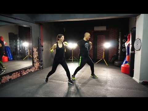 Kadınlar için özel kickboks dersi