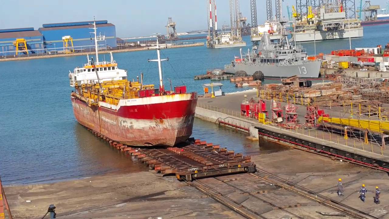 DURRAT AL MANAMA | DRY DOCKING IN ASRY 2016 | ASRY DRY DOCK | SHIP DRY ...