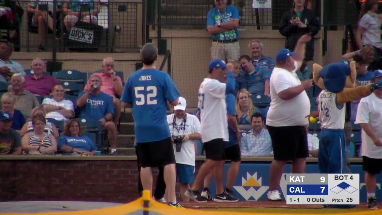 Near Homerun for Ryan Lemond off Matt Jones! - YouTube