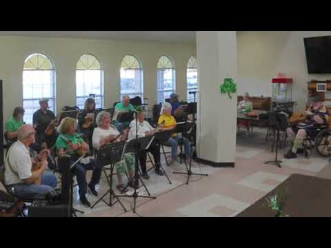 02 Saw Her Standing There, Tulsa Ukulele Club - YouTube