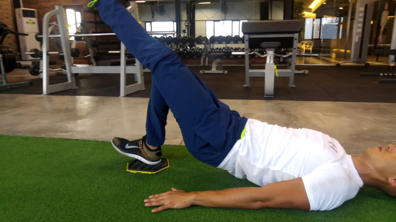fitness slider exercise single leg curls - YouTube