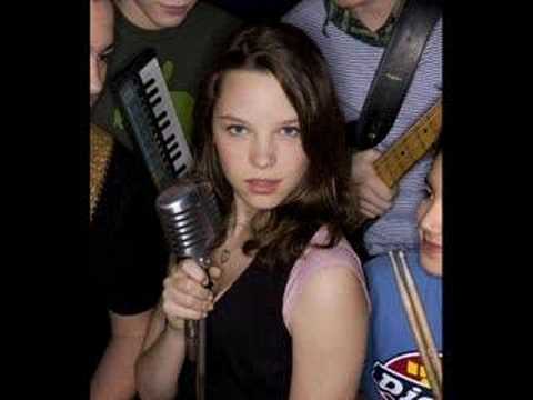 Tess Gaerthé - Alchetron, The Free Social Encyclopedia