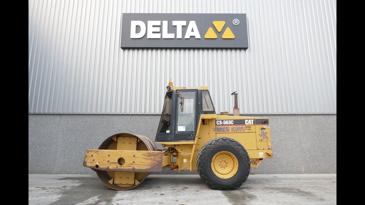 Demonstration video Caterpillar CS563C Single Drum Roller - YouTube