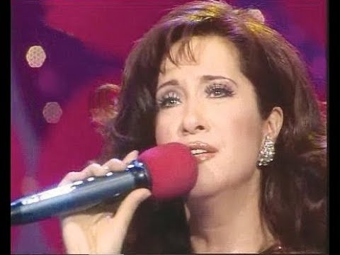 Nurten DEMİRKOL-Bülbül Güle Konar Öter Her Derdini Ona Döker (HİCAZ)R.G.