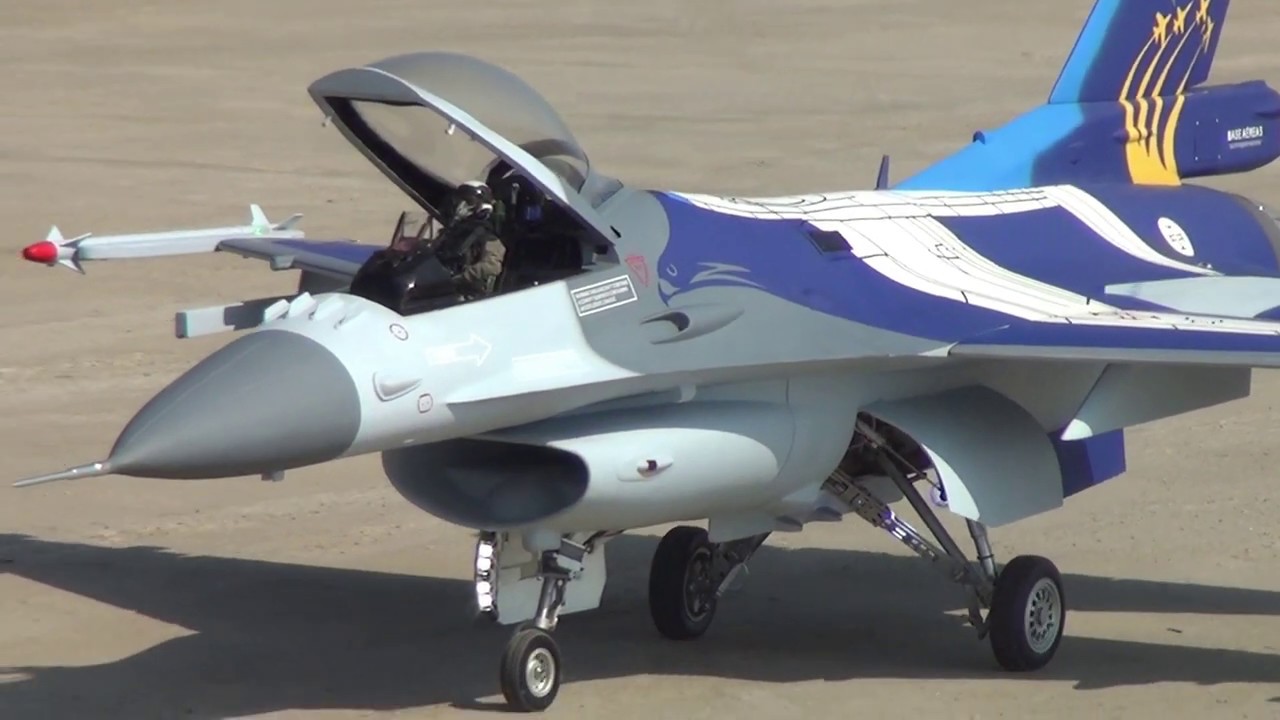 FEJ F16 flights - YouTube