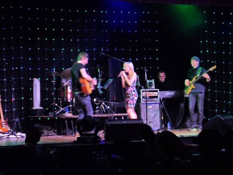The Shakers Band Live - YouTube