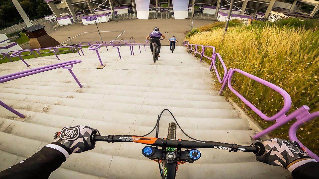 URBAN DOWNHILL MTB Street Tour AUE, GERMANY - Lukas Knopf - YouTube