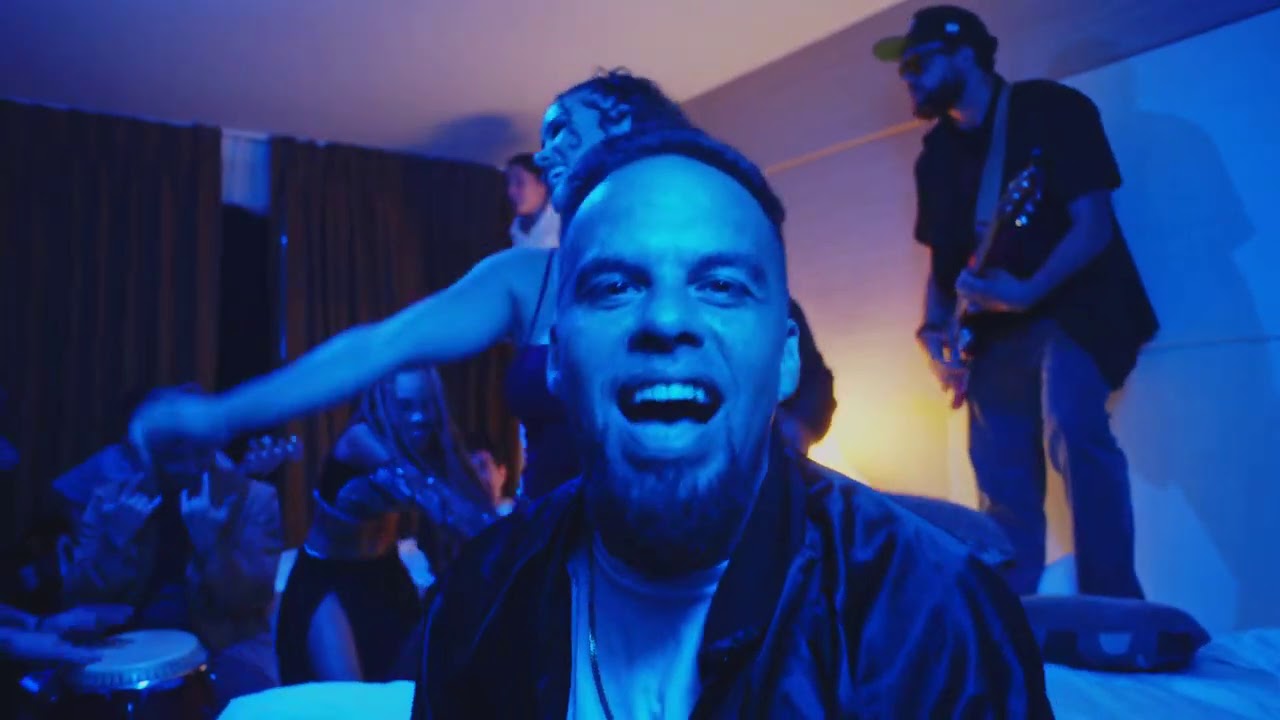 Bernz - Party In My Room | Official Music Video - YouTube