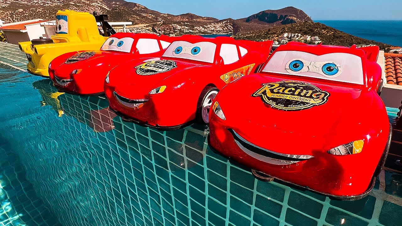 Disney Pixar Cars falling into deep pool, Lightning McQueen, Tow Mater ...