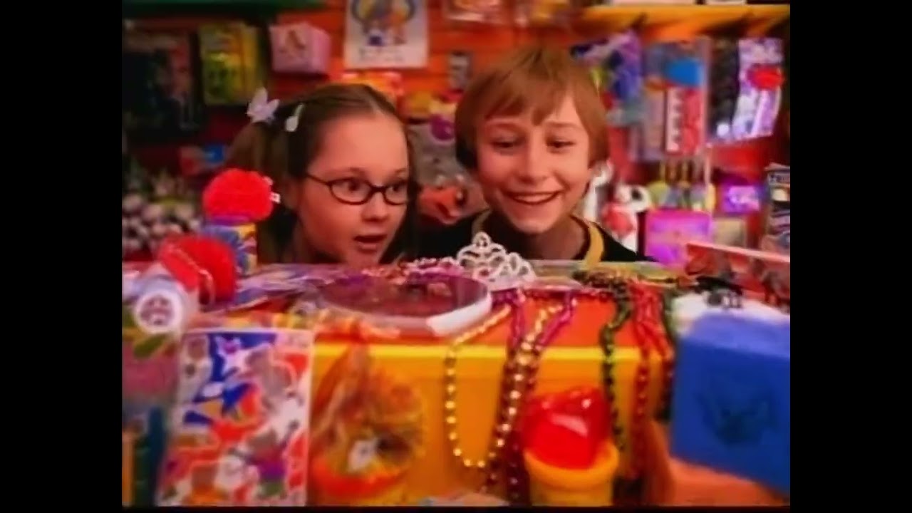 Chuck E. Cheese’s ‘Chuck E.’ Commercial (2005) - YouTube