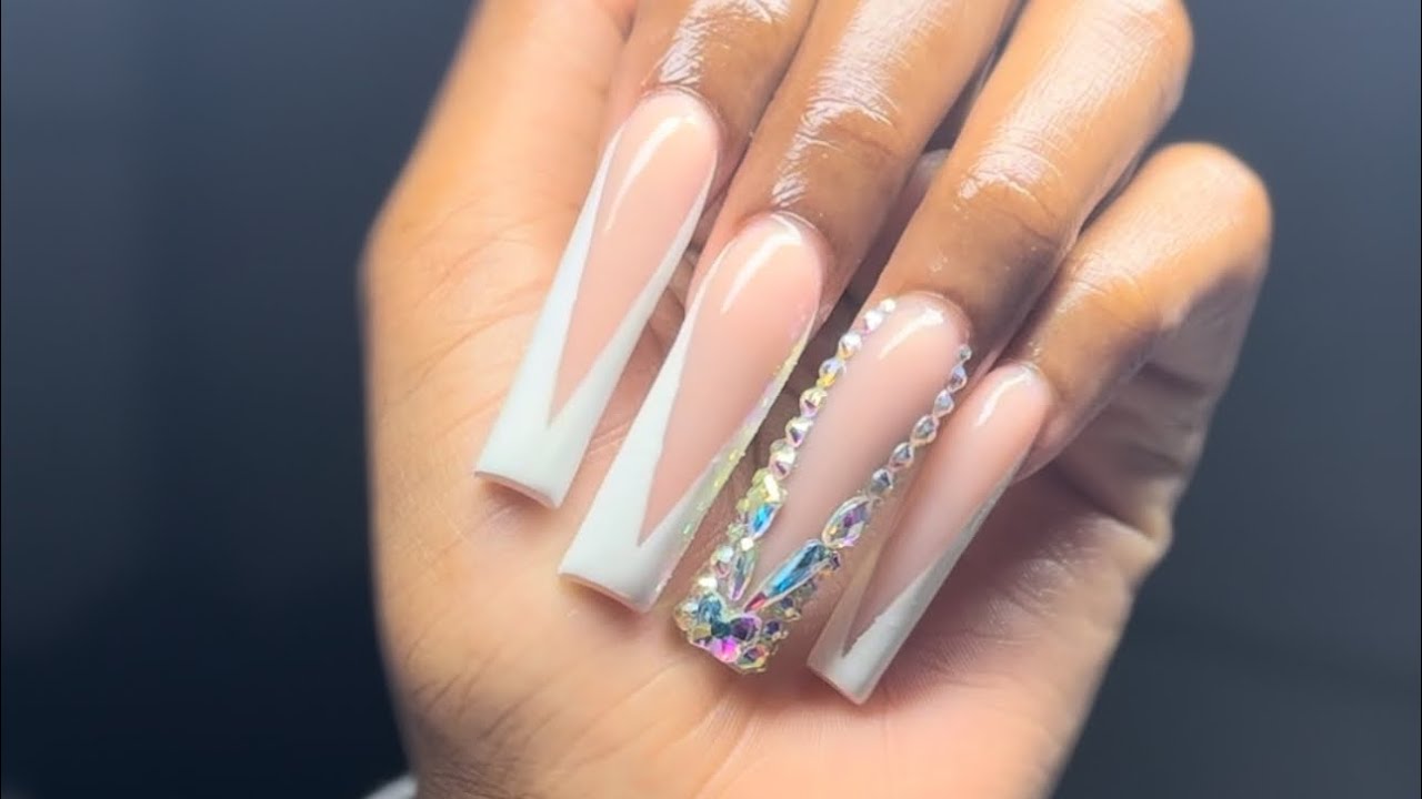 WATCH ME WORK: V-CUT FRENCH W/DIAMOND FRENCH TIPS! - YouTube