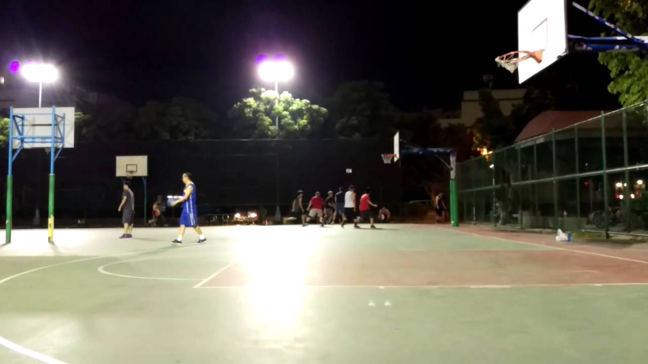 公園阿伯超神準投籃 Weird Basketball Shooting in the park - YouTube