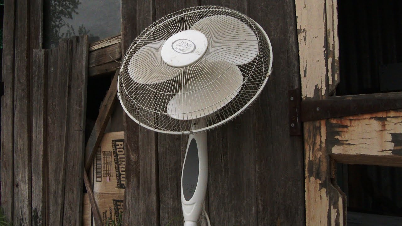 Smash Living Essentials Stand Fan - YouTube