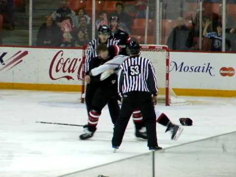 Justin Pender vs Alex Emond - YouTube