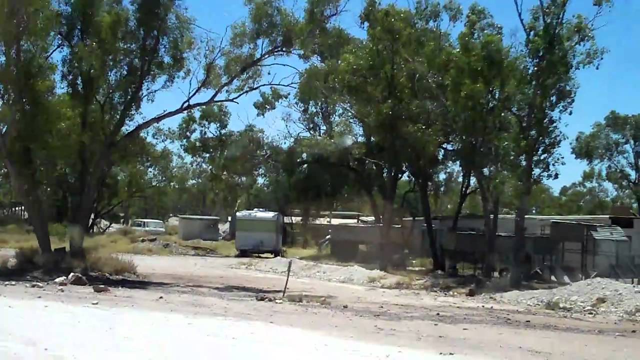 Road into the Grawin - YouTube